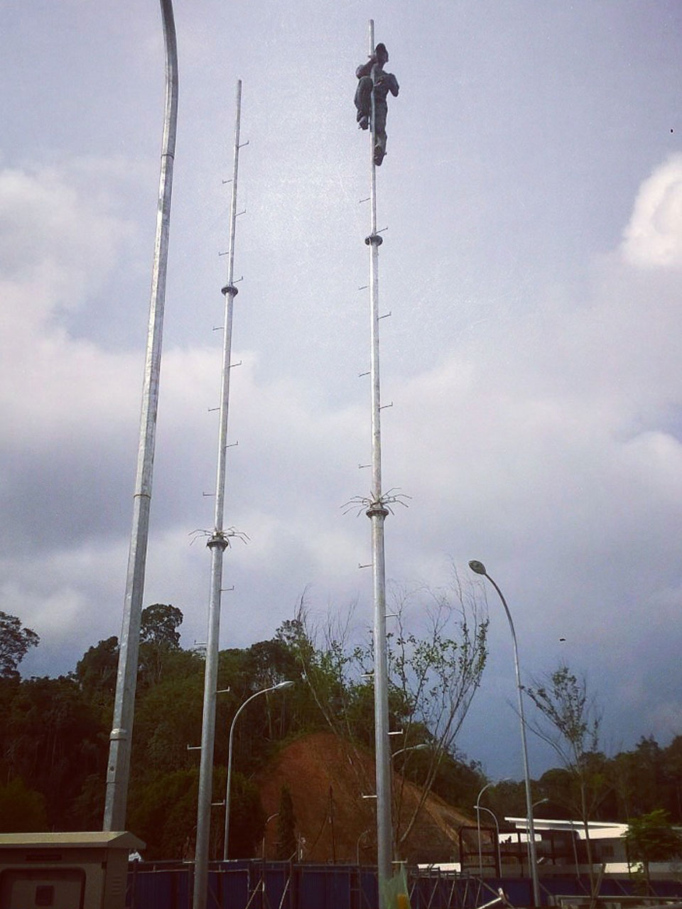 Tiang Monopole - Jual Pagar BRC